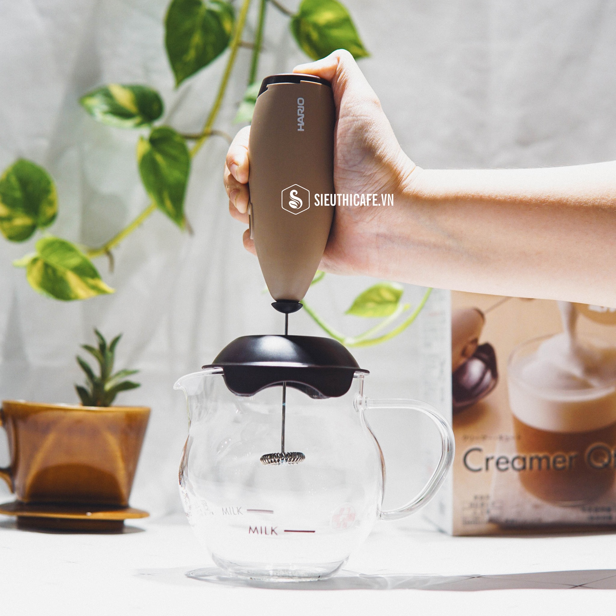 BỘ MÁY ĐÁNH SỮA HARIO CREAMER QTO CQT - 45BR | Sieuthicafe.vn